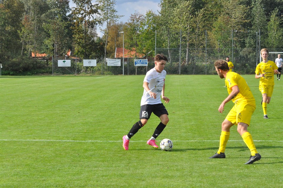 ”Årets överraskning” spelar i Å/T 2024 | Åsarp-Trädet FK Herrlag